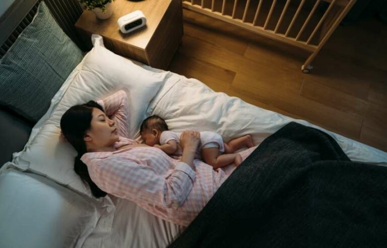Jangan Sampai Salah, Ini 10 Posisi Menyusui Bayi yang Benar - Gabag ...